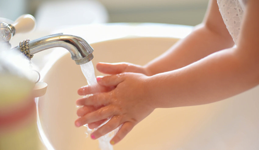 Škrlatinka, kako prepoznati to bolezen in kako ukrepati